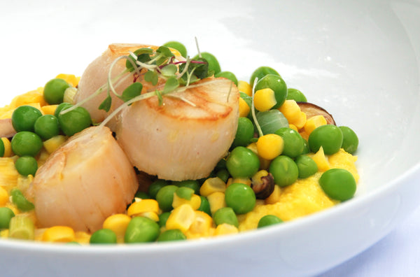 Seared Scallops with Peas & Corn Ragout – PotsandPans