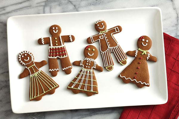 Gingerbread Cookies – PotsandPans
